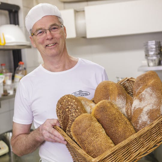 Kneippen - Bestill kaker og bakervarer i Molde